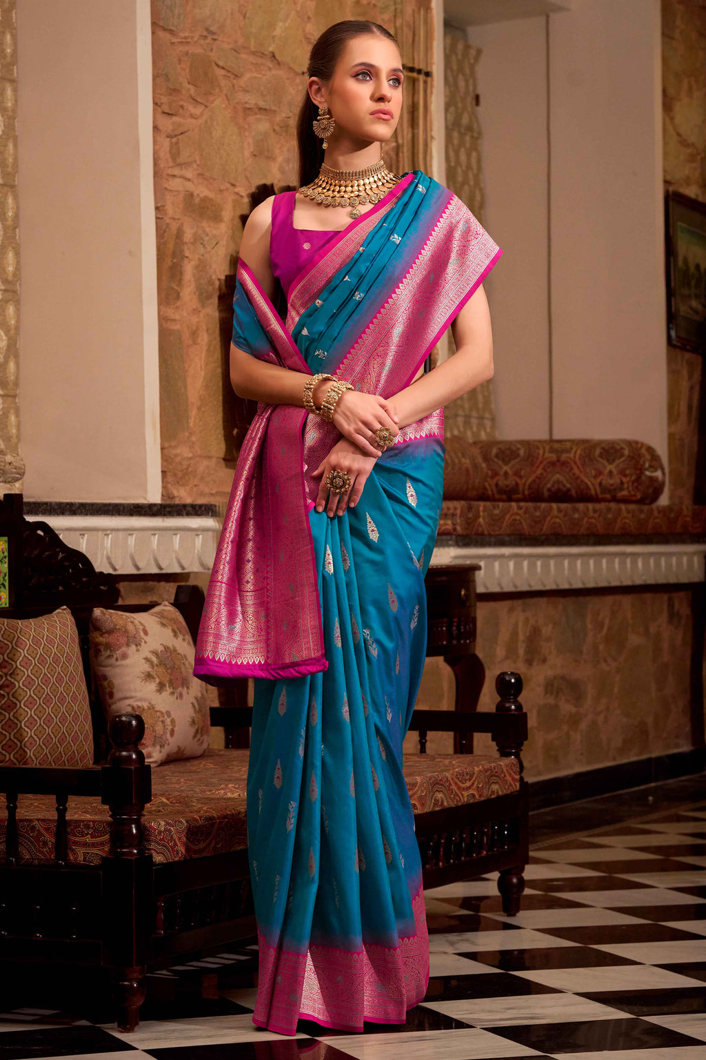 Morpich Blue Pure Silk Saree With Intricate Floral Zari Weaving Work