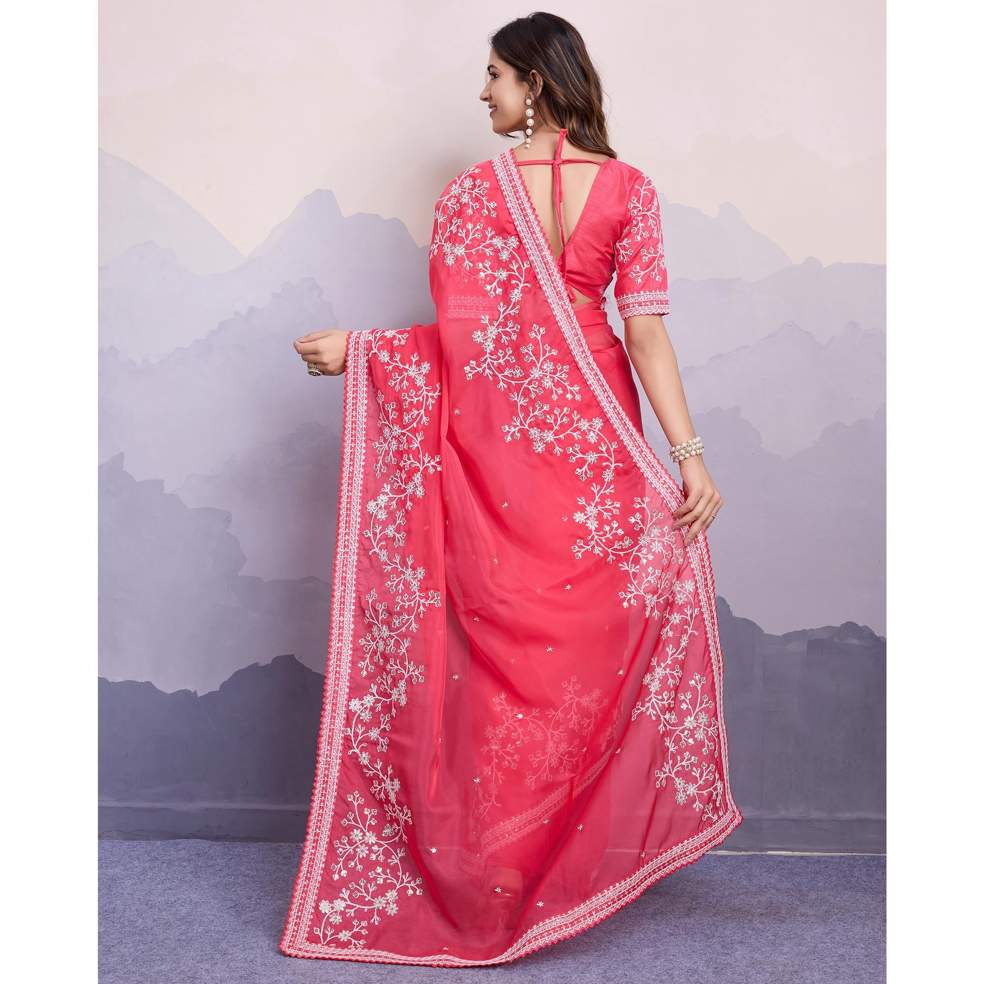 Gajari Pink Floral Sequins Embroidered Organza Saree With Lace Border